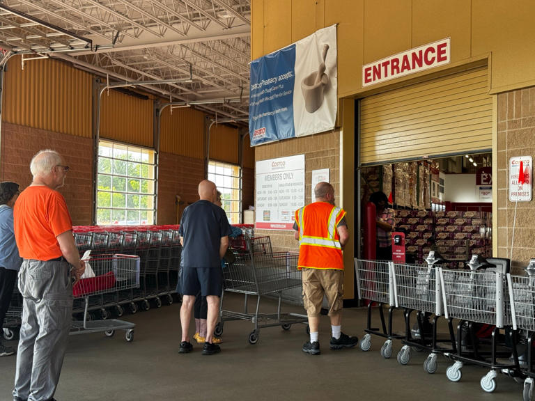 Costco is getting a traffic boost from opening early for executive members