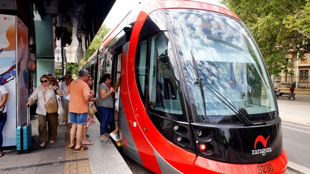Las Fiestas del Pilar no se libran de la huelga: los conductores del ...