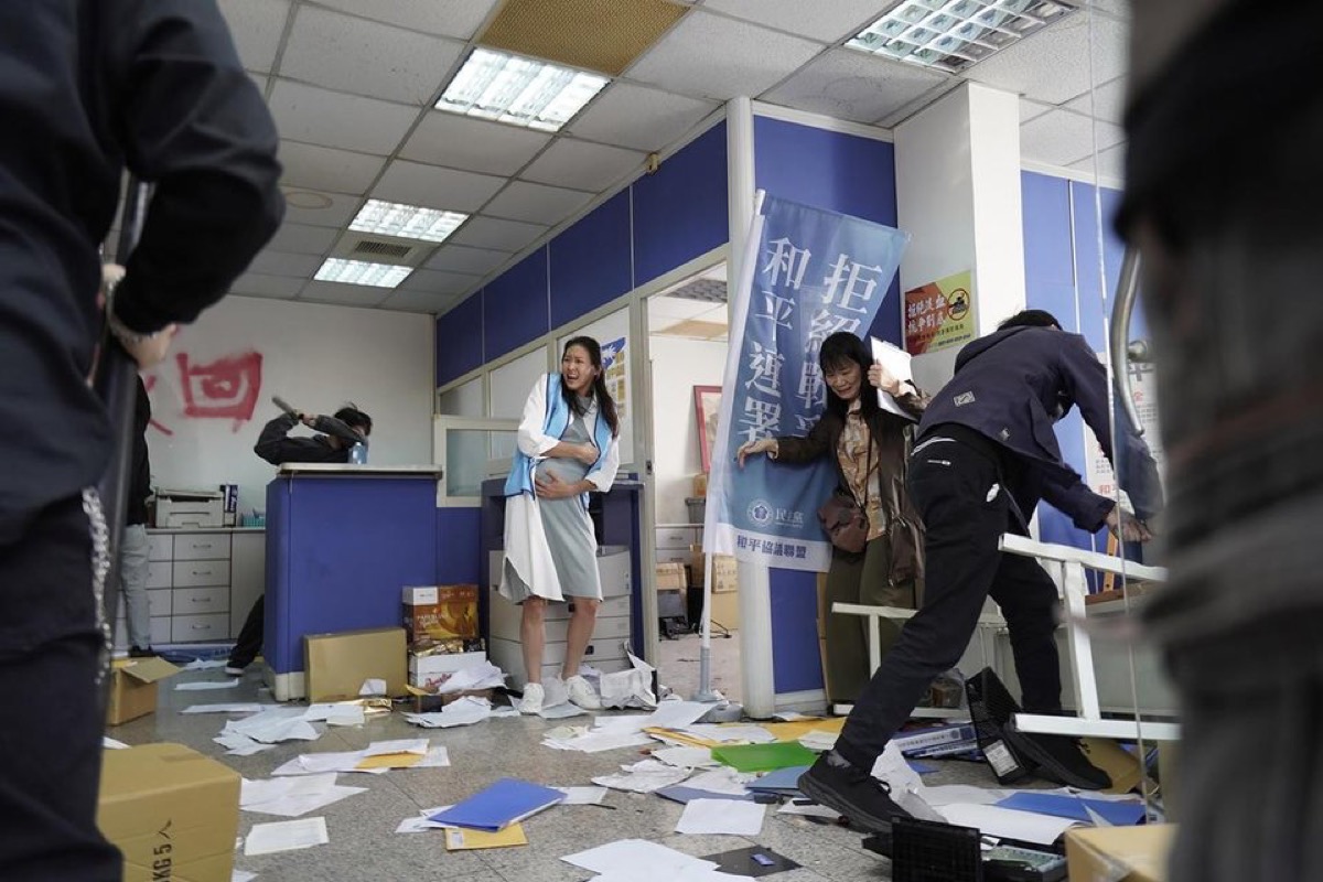 Taiwan TV drama confronts fear of a Chinese invasion