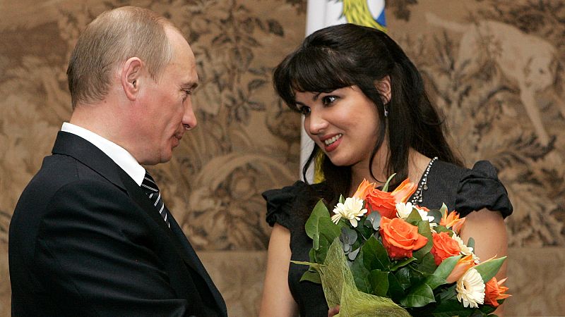 Pro-Putin Russian soprano Anna Netrebko’s discrimination case against ...