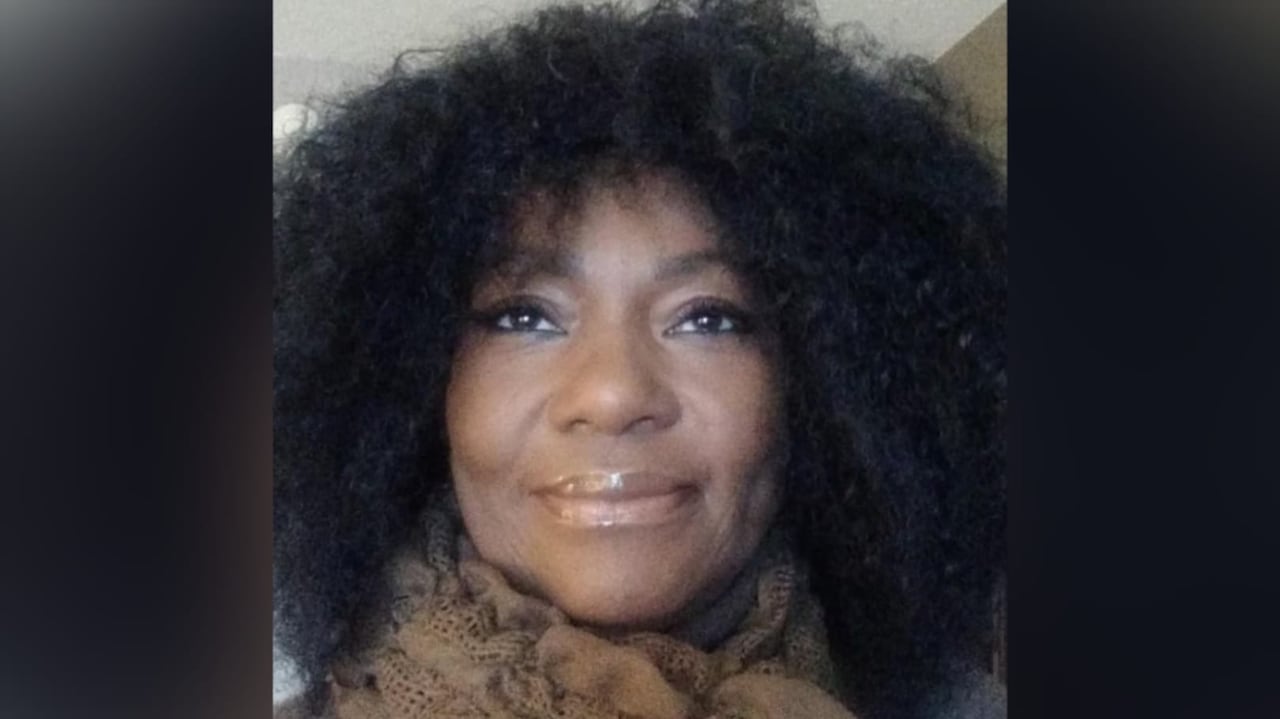 Flight attendant says Delta put 'profits over safety' in Toronto plane ...