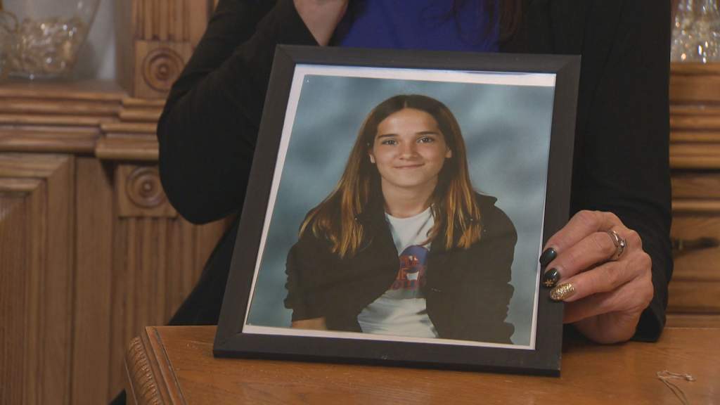 Family outraged as Montreal woman’s killer can leave prison 5 days a week