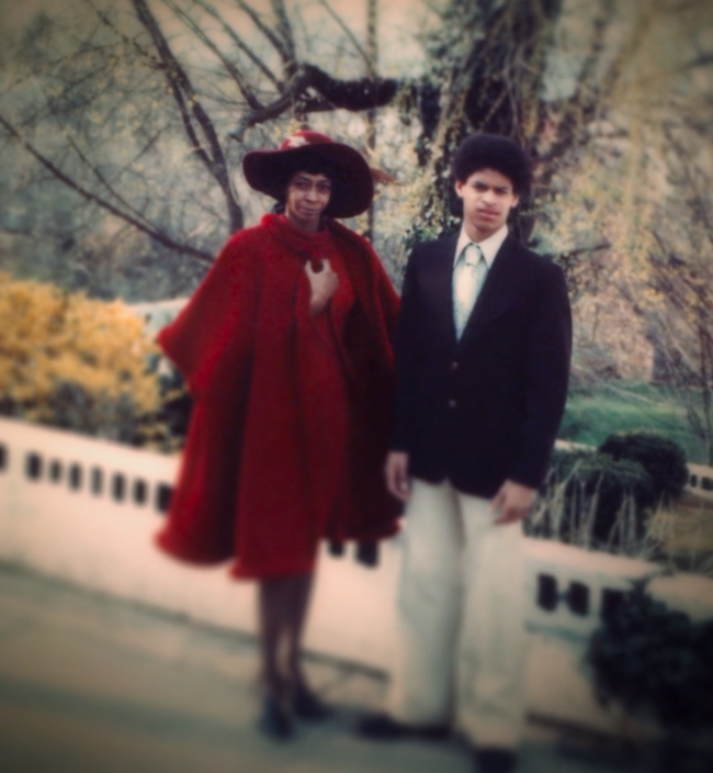 A Woman Archived Over 300,000 Hours of TV on 71,000 VHS Tapes Across 35 ...