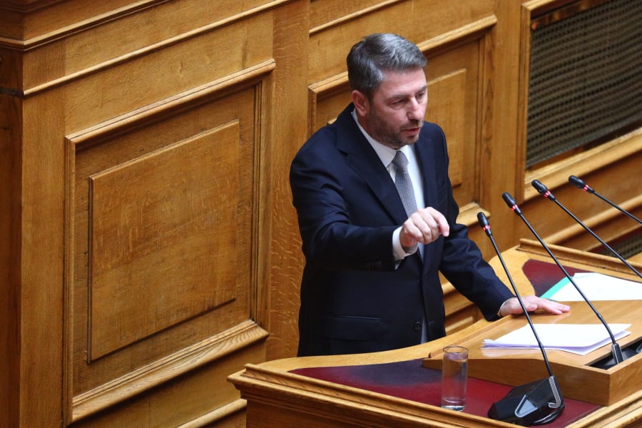 Ανδρουλάκης: «Δειλός ο πρωθυπουργός, αυτοφωράκηδες οι βουλευτές της ΝΔ ...