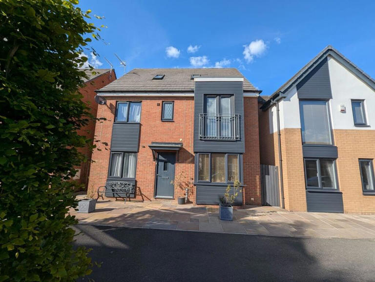 Peek inside this modern Hebburn home, on the market for £330,000