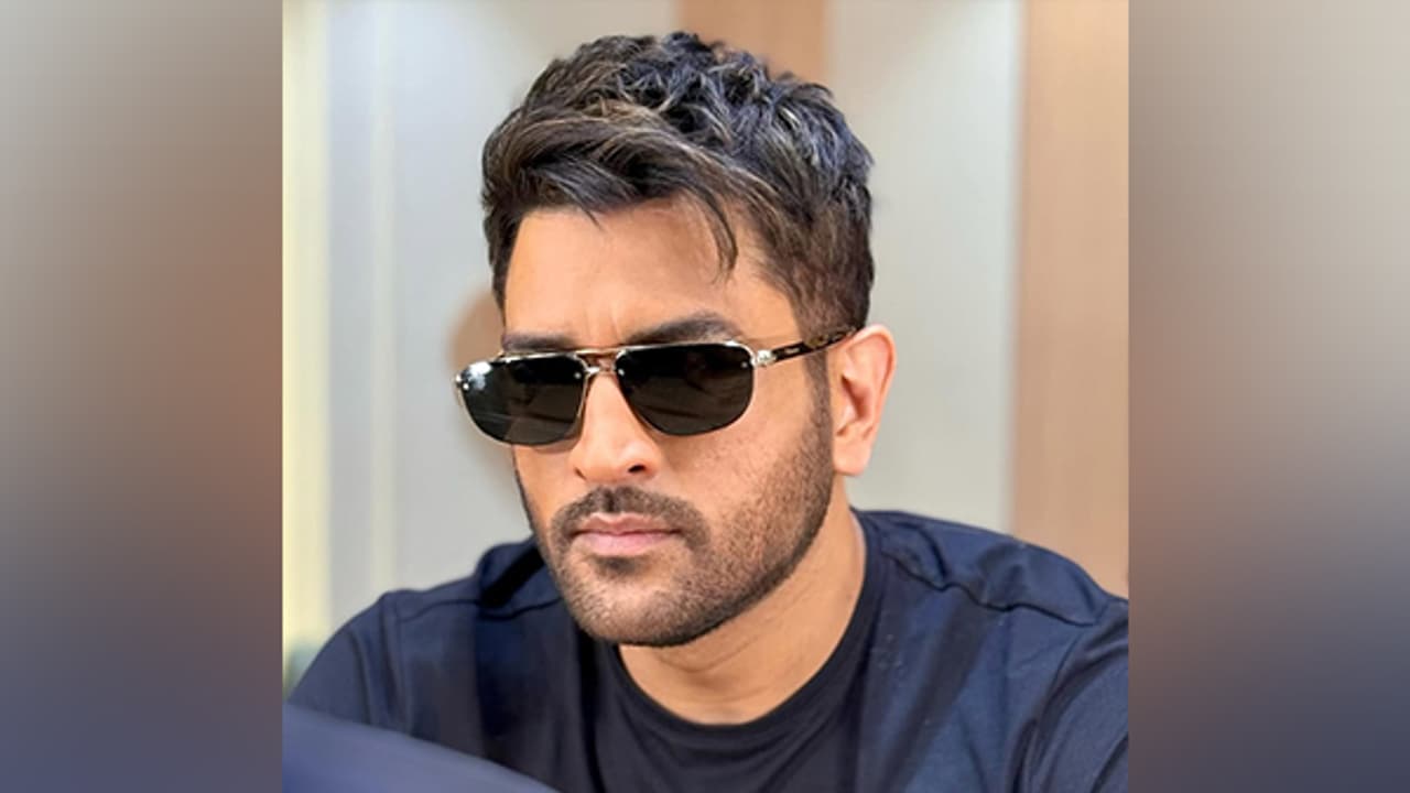 MS Dhoni's 'Edgy' Hairstyle Breaks Internet as Fans Go Berserk over his ...