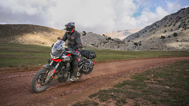 Pantalla Sony Bravia 3 eleva la TV al siguiente nivel con Triluminos ...