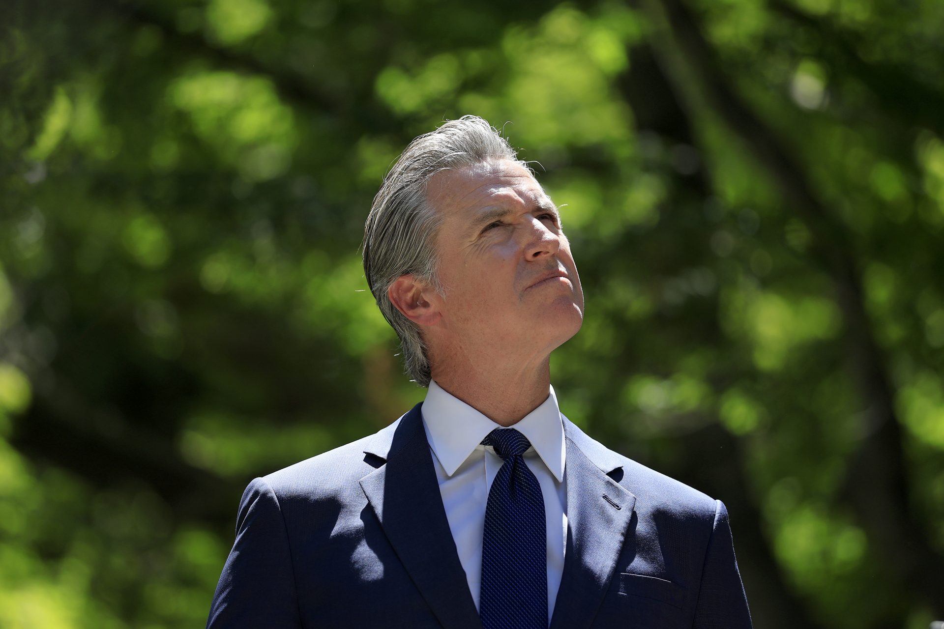 Newsom flips the narrative and tightens his noose on Trump