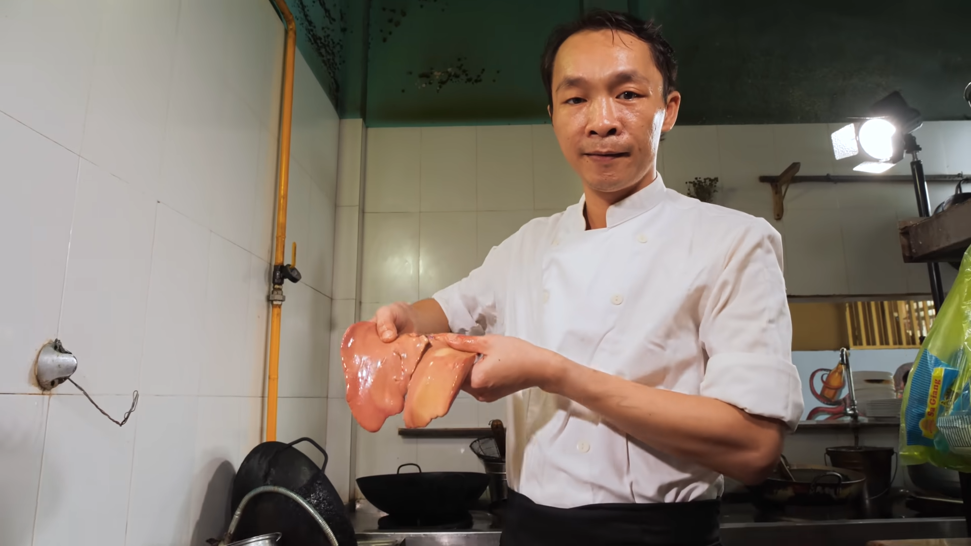 Tasting world’s most expensive animal organ