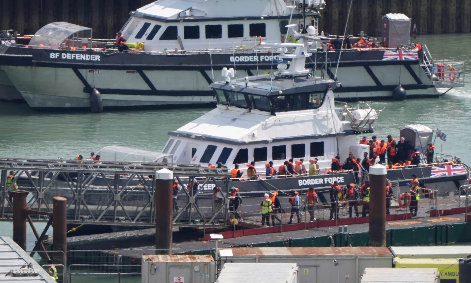 Migrant channel crossings hit 25,000 so far this year with 898 more ...