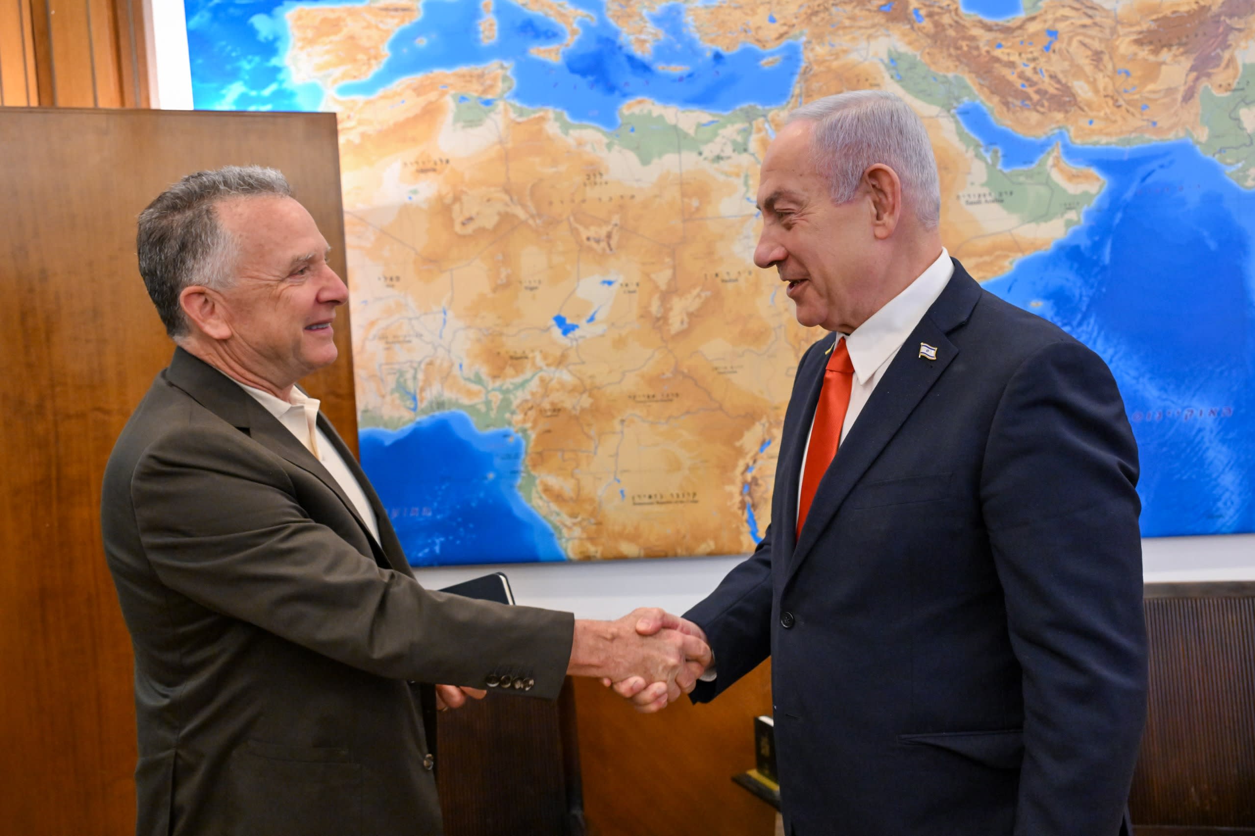 Alex Witkoff sought Qatari funds while his father engaged in hostage ...