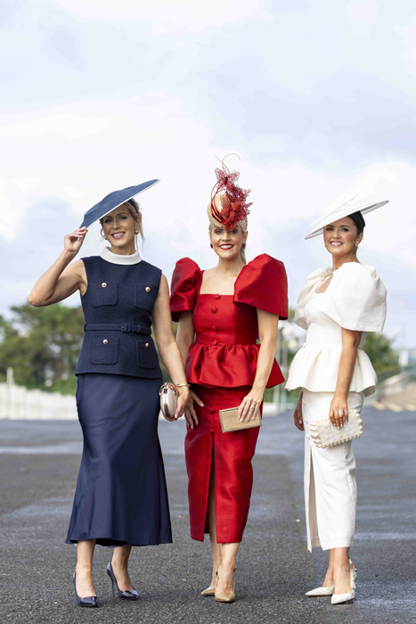 Model Mary Lee wows in nautical navy at Galway Races two weeks after ...