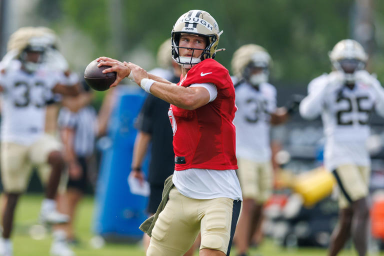 Saints shake up QB rotation at training camp Day 9: Spencer Rattler ...