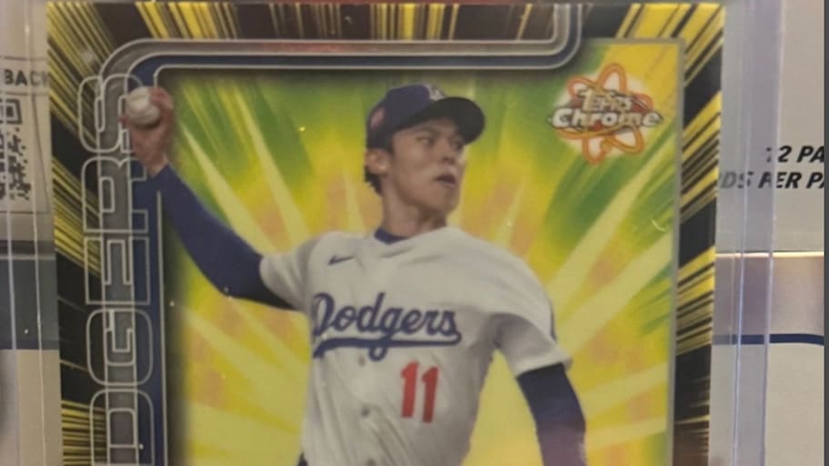 2025 Topps Chrome Baseball Roki Sasaki rookie card sales