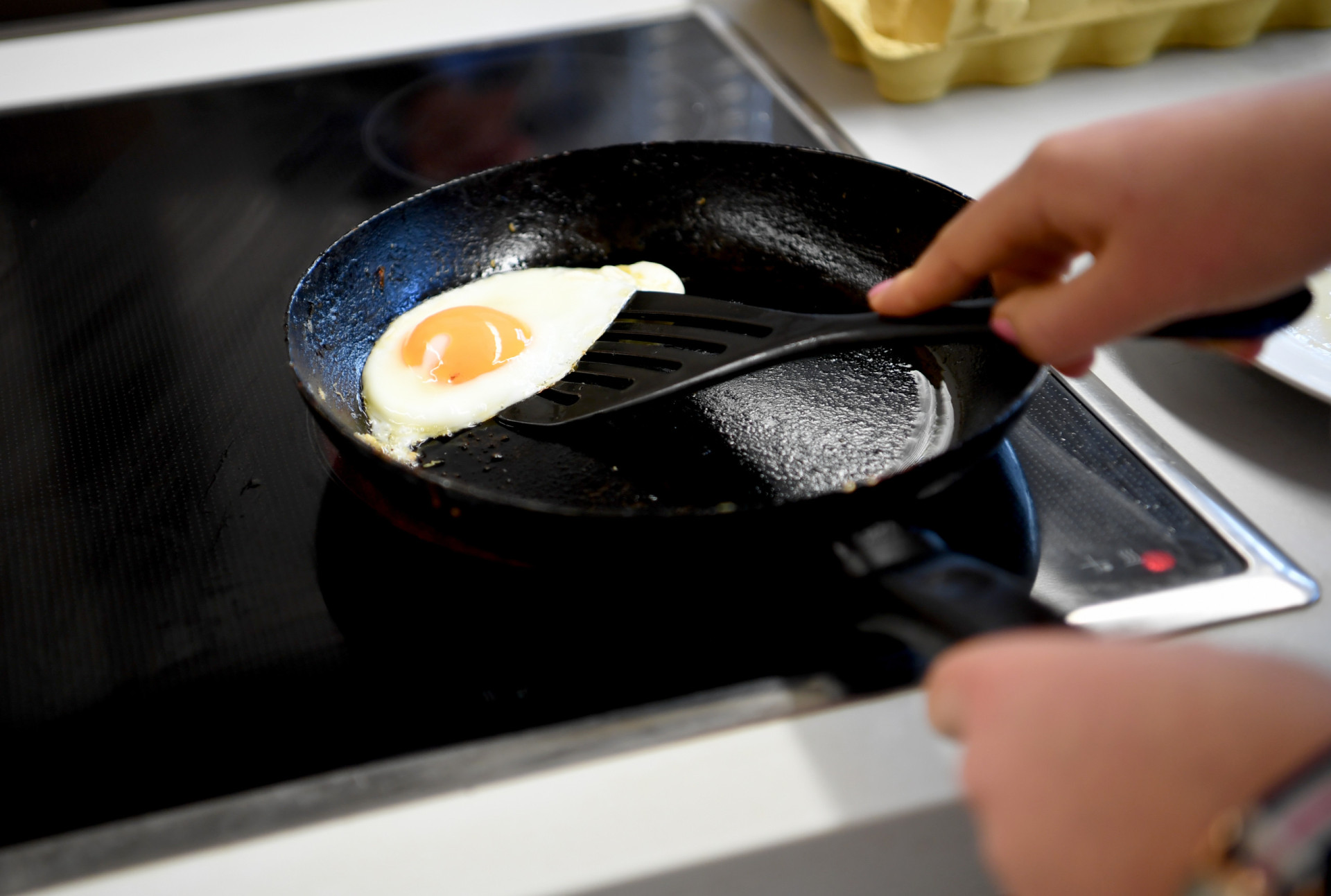The true benefits and drawbacks of eating eggs