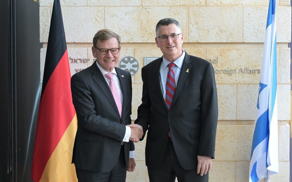 En route to Israel, German FM urges 2-state process, says too soon to ...