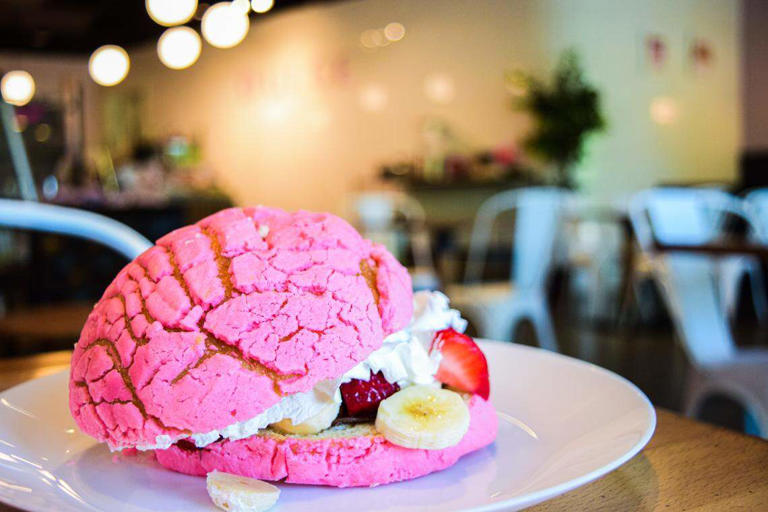 Stuffed conchas, gansito lattes and croissant sandwiches at new ...