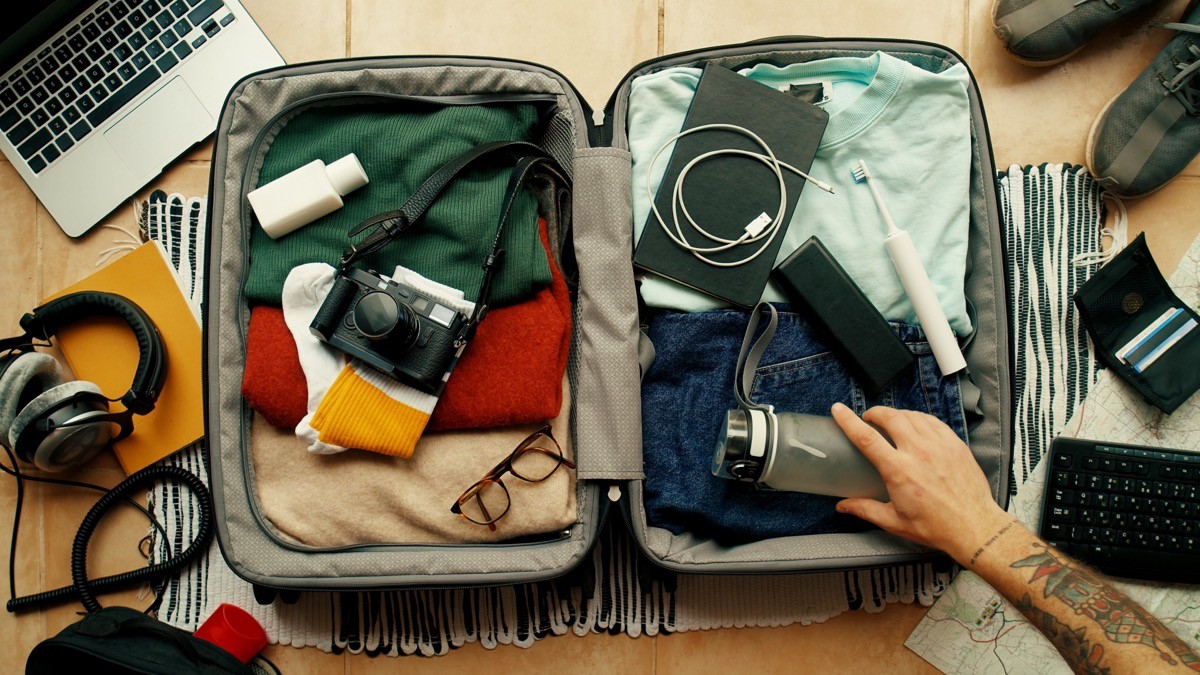 9 Pro Tips to Track Your Lost Luggage With AirTags