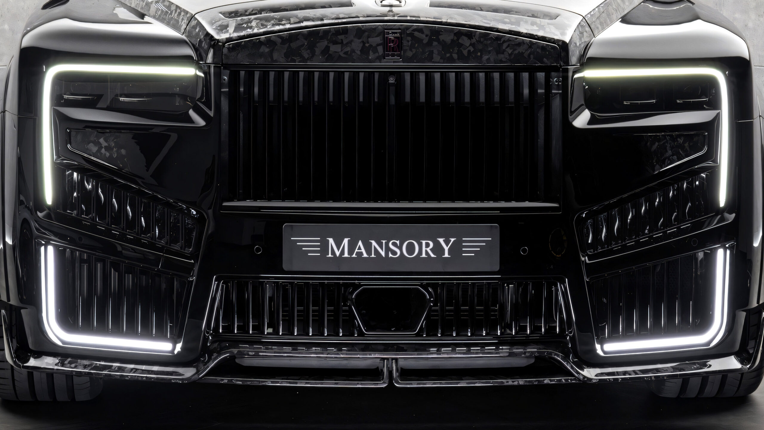 The World’s Most Luxurious SUV Now Looks Like A Bad GTA Mod