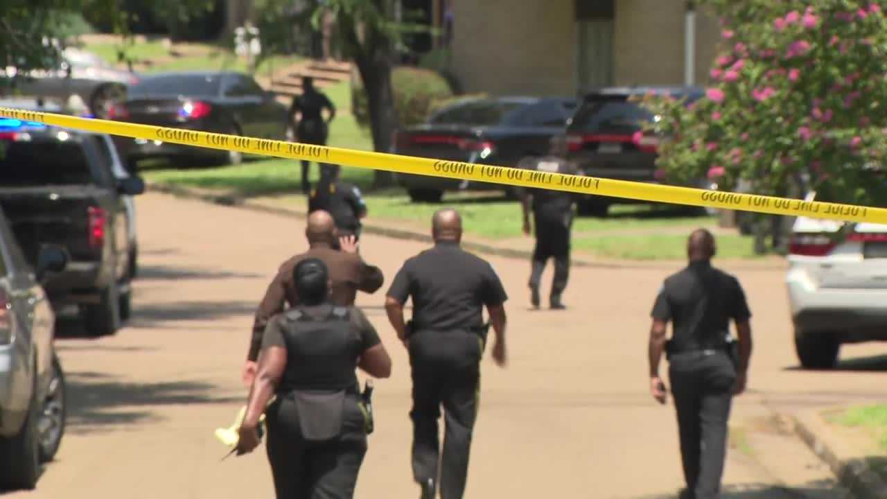 Victim, suspect identified after man kills his wife at Jackson ...