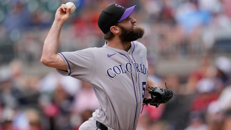 Yankees get reliever Jake Bird from Rockies