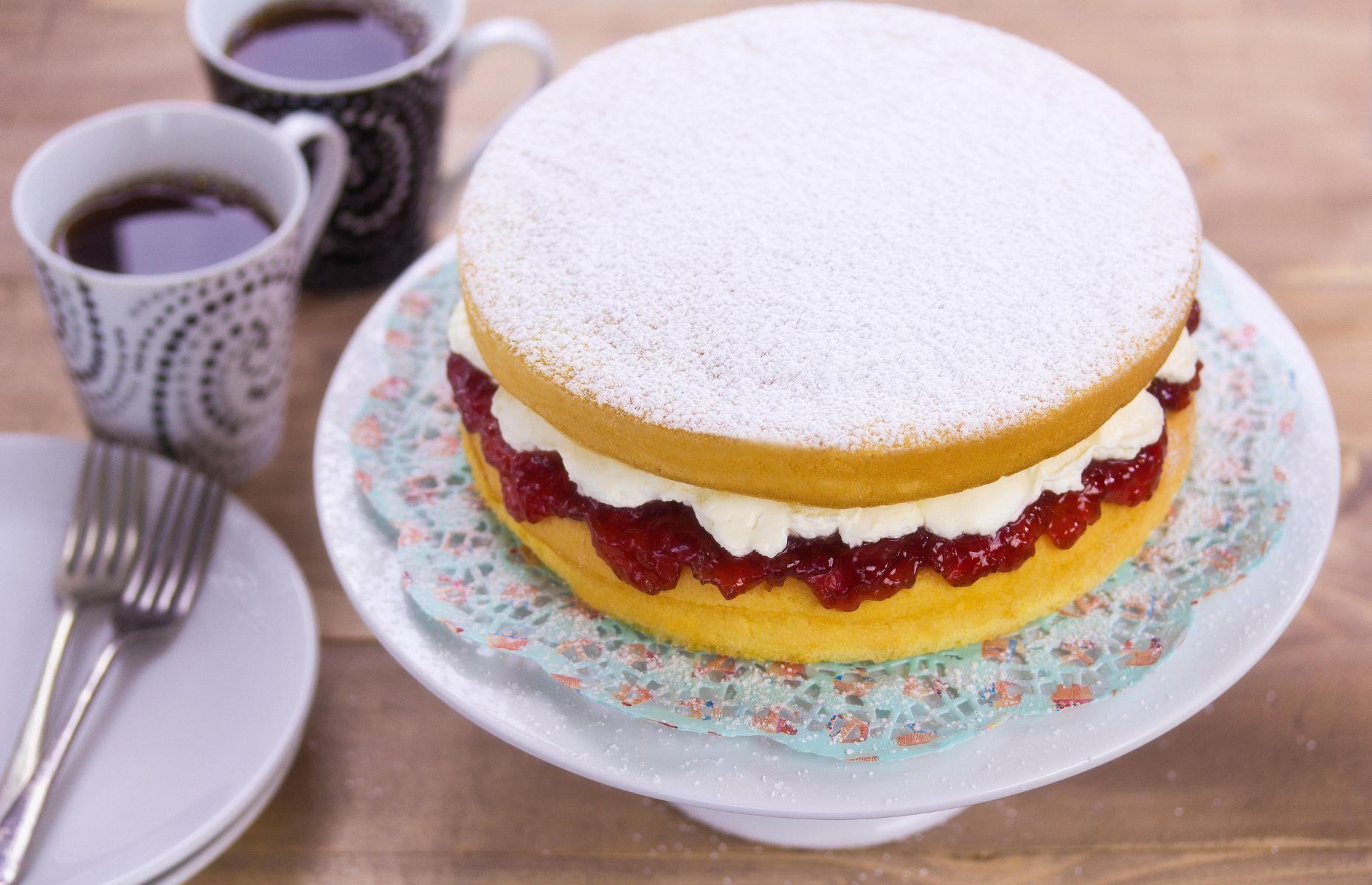 Britain's 25 Tastiest Cakes, Including Many We Love In America