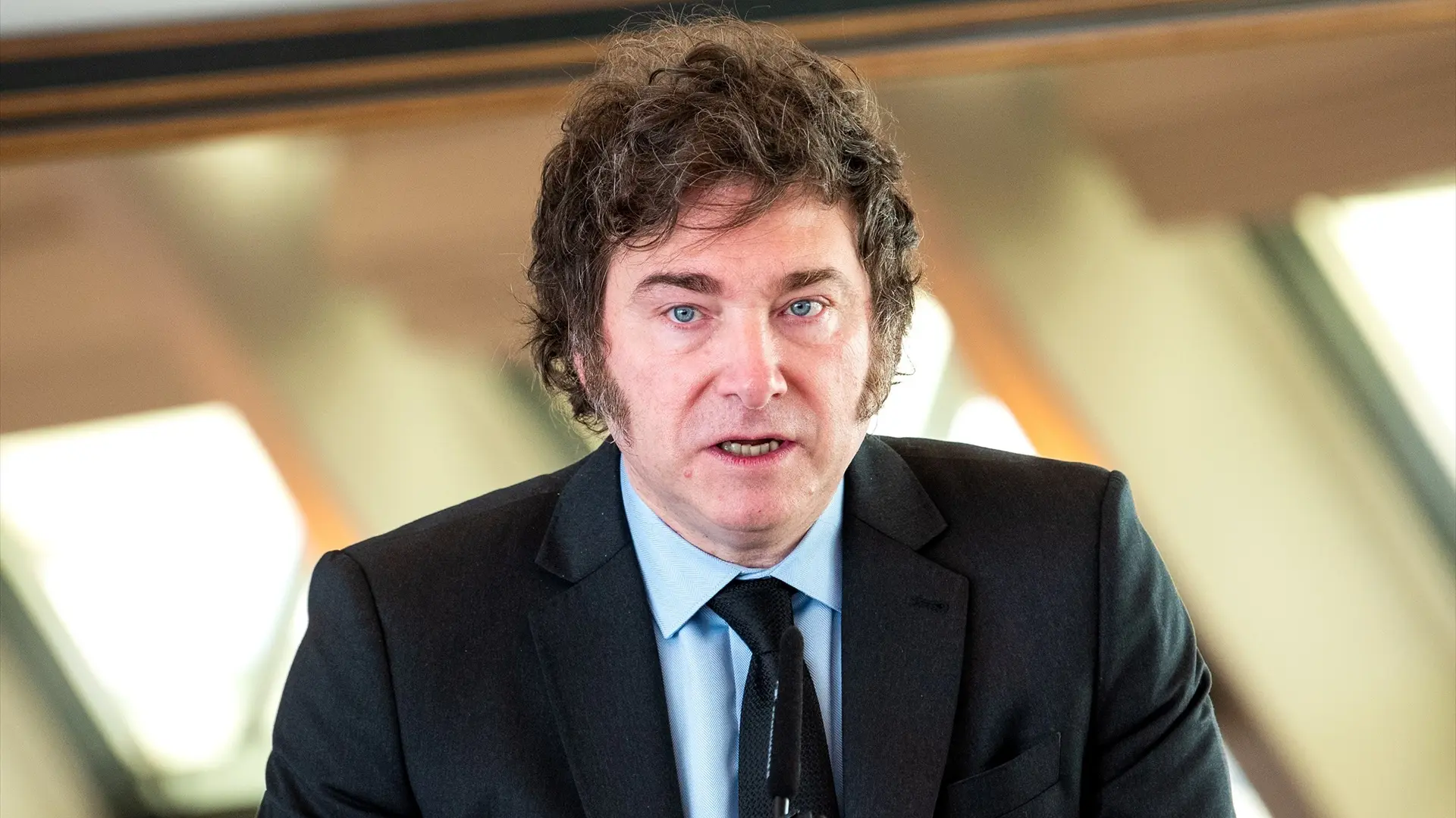 El Gobierno de Milei ofrecerá la ciudadanía argentina a extranjeros que ...