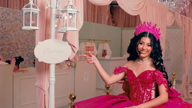 Teen Throws 7-Figure Quinceañera with Over 30 Vendors and Her Own ...