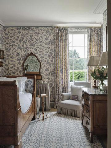 Pattern drenching is the design trend we're seeing everywhere—here’s ...