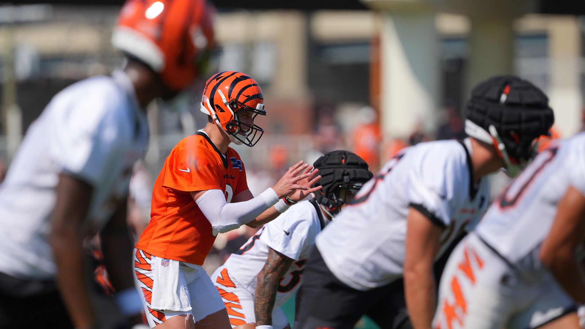 Joe Burrow and Ja’Marr Chase are struggling to complete passes against ...