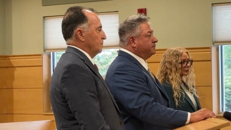 Judge sentenced in DUI crash; thanks court and trooper