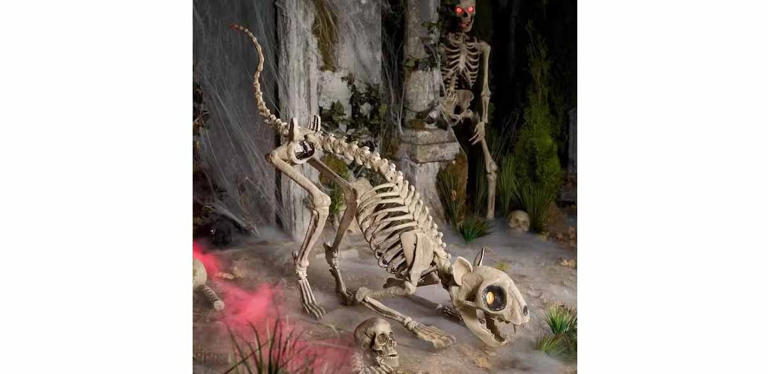 Home Depot drops an app-controlled ‘Ultra Skelly' - with 5-foot pets