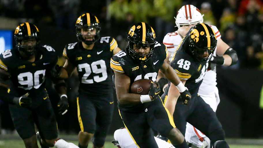 Now In NFL, Nick Jackson Still Being Recognized For Time With Iowa Hawkeyes