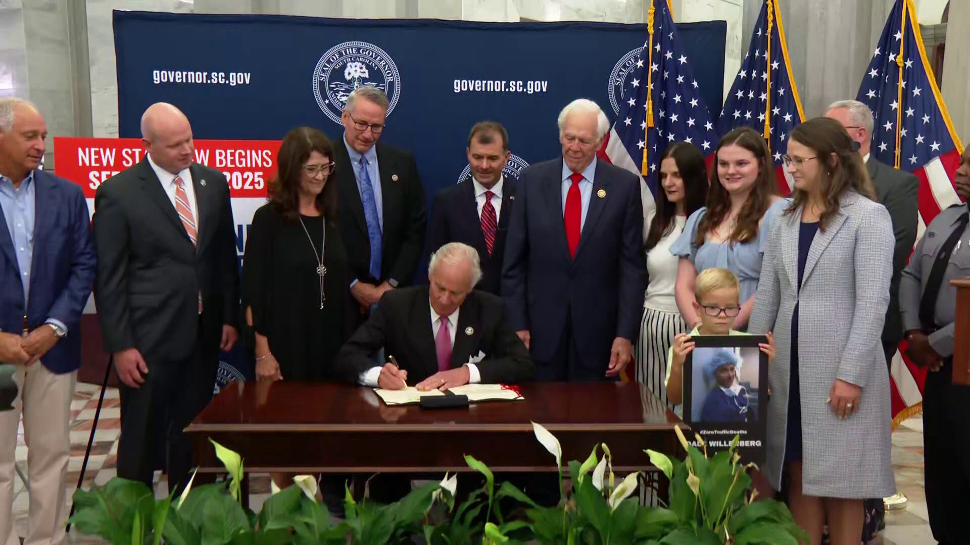 McMaster holds ceremonial signing for SC hands-free driving bill