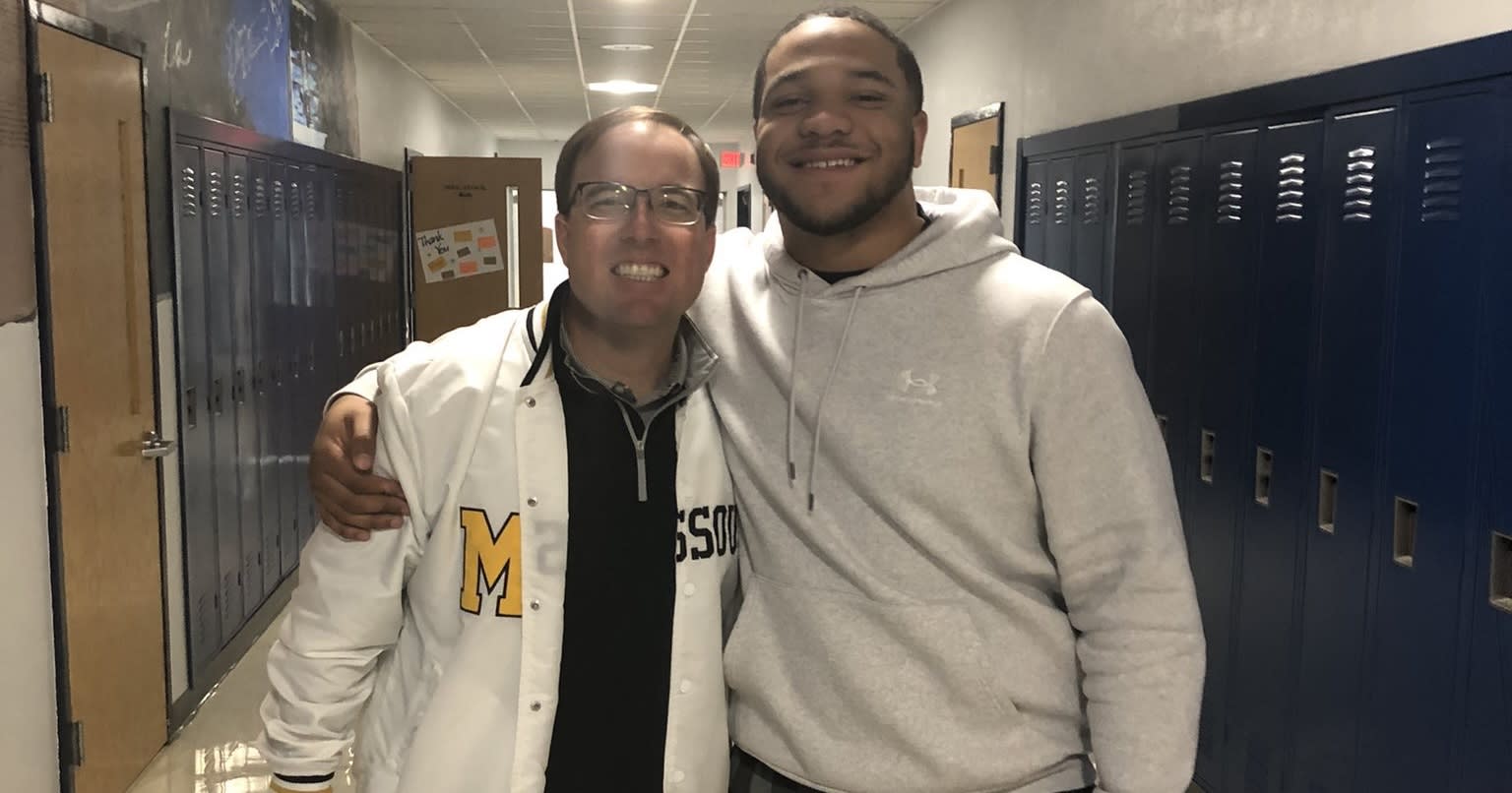 As Mizzou’s lone freshman defensive tackle, Jason Dowell still finds ...