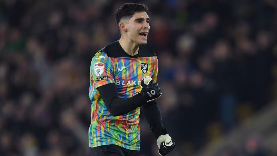 Peterborough sign Norwich goalkeeper Reyes on loan