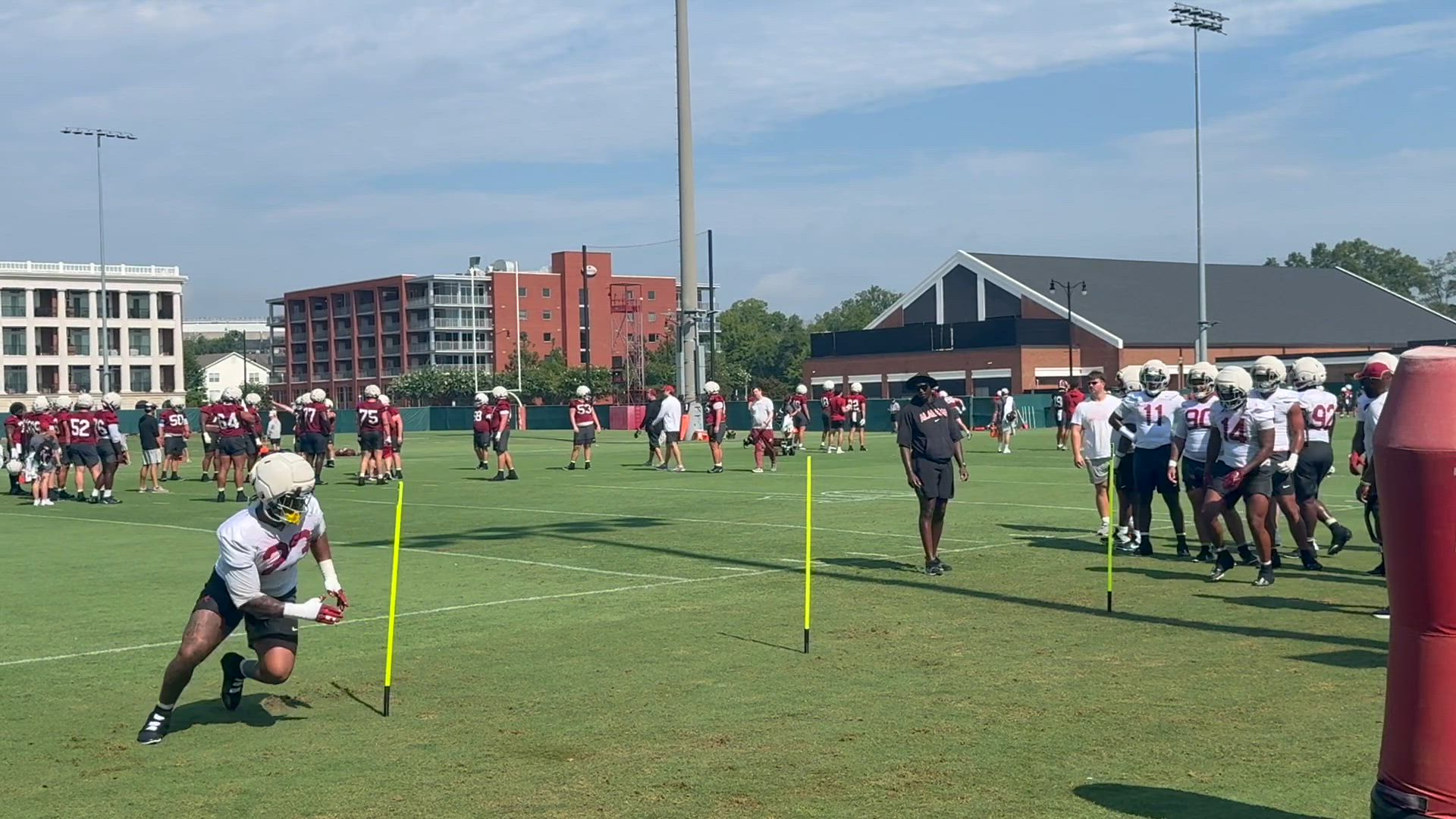 Alabama's Defensive Lineman Work Through Drills