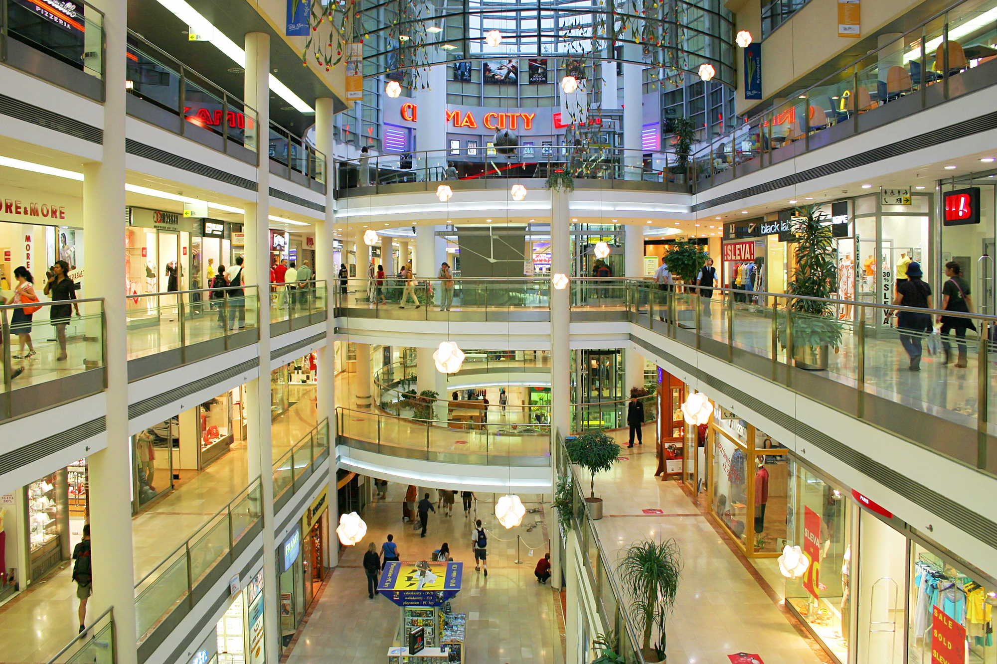 17 Things You’d Only See at Malls in the 2000s