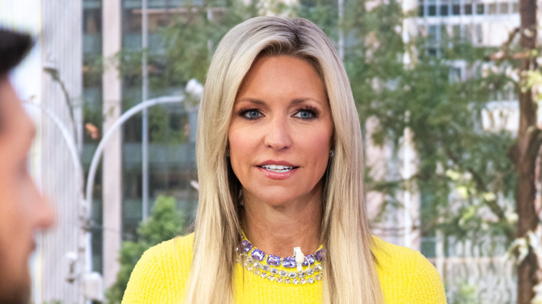 Ainsley Earhardt's Killer Legs Can't Distract From Tacky Neon Pink ...