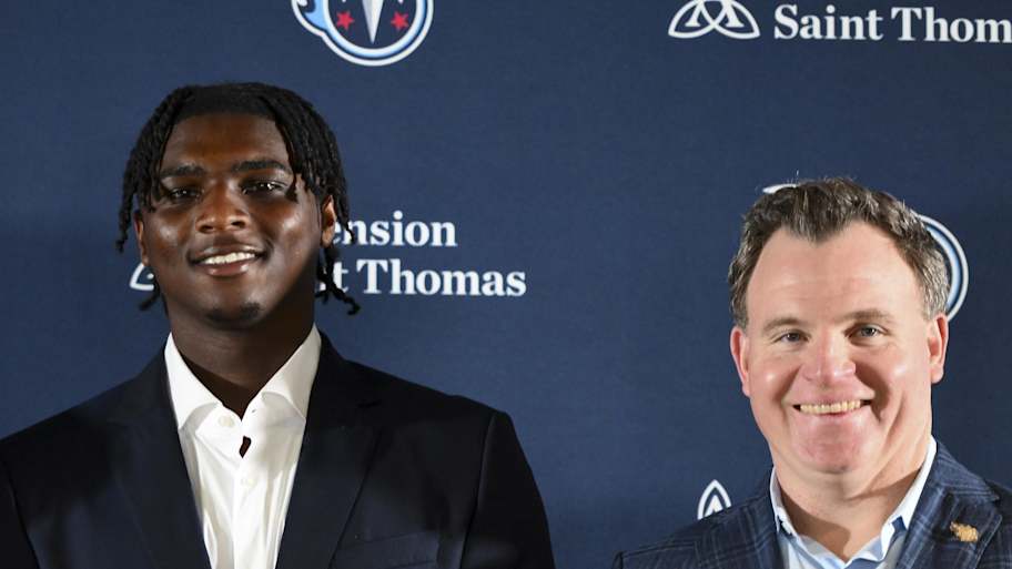 Titans GM Praises Cam Ward