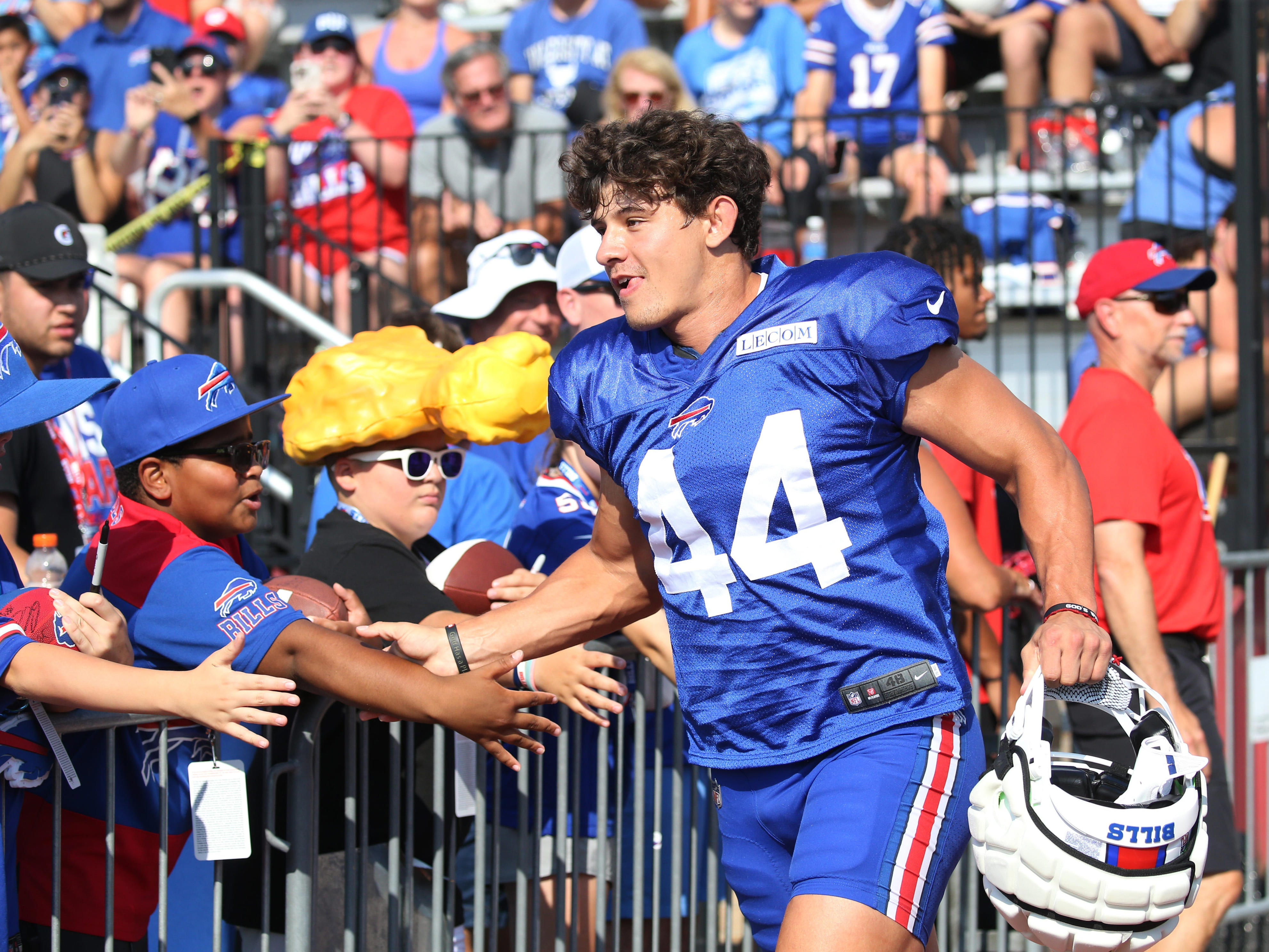 Position battles at middle linebacker, safety heating up