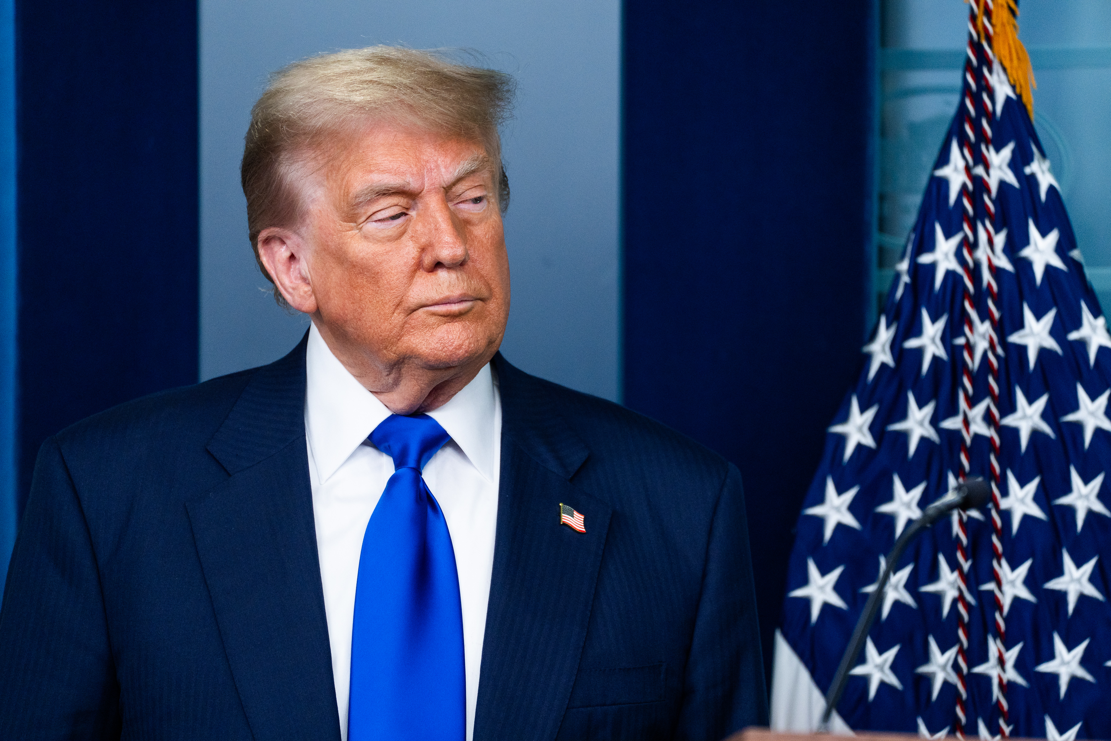 After Trump’s Ukraine pivot, Senate panel moves to fund more military aid