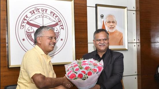 No extension to Manoj Kumar Singh, Shashi Prakash Goyal takes charge as ...