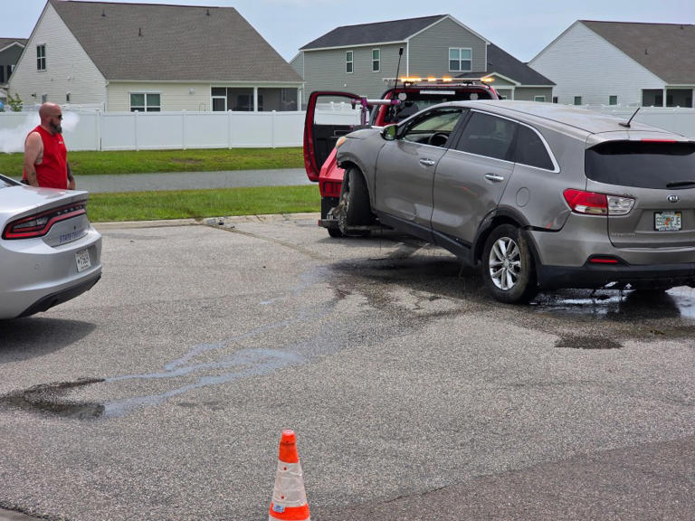 SUV found submerged in Horry County pond