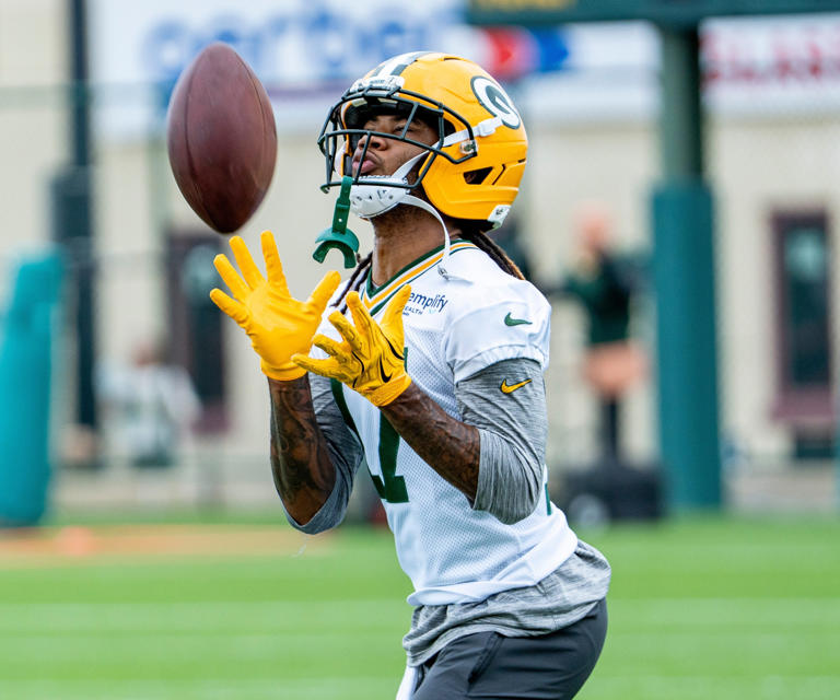 Green Bay Packers Insider Reveals 1 Surprising Wide Receiver Turning ...