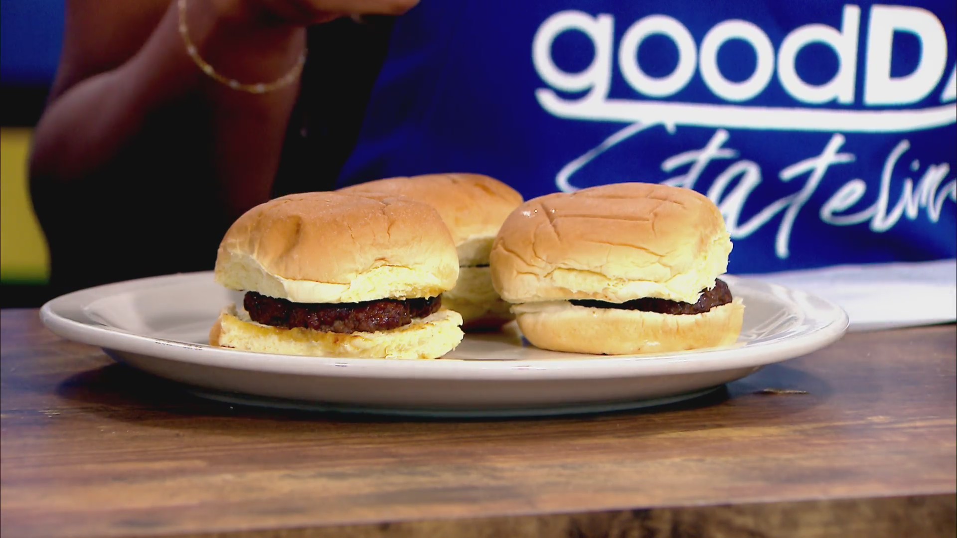 10 Minute Air Fryer Hamburger Sliders