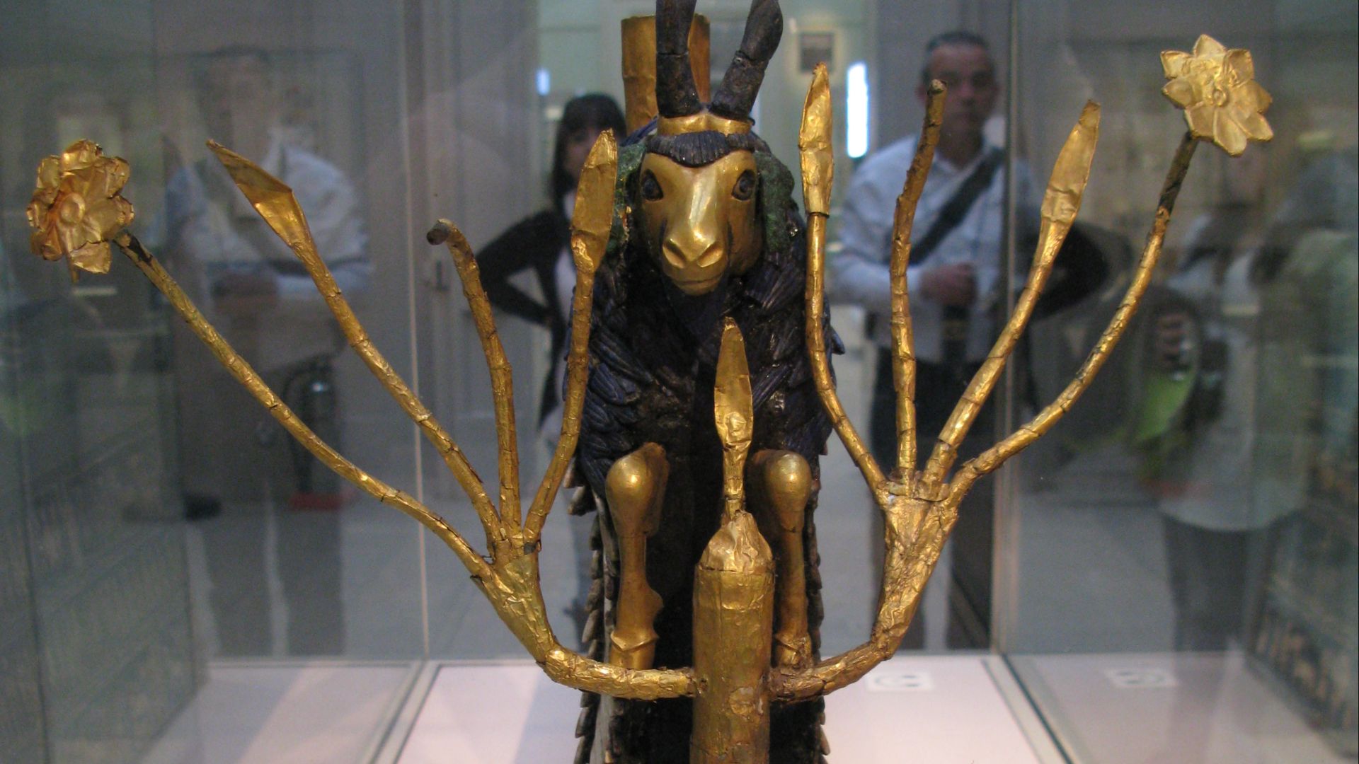 The 20 Oldest Statues In The World
