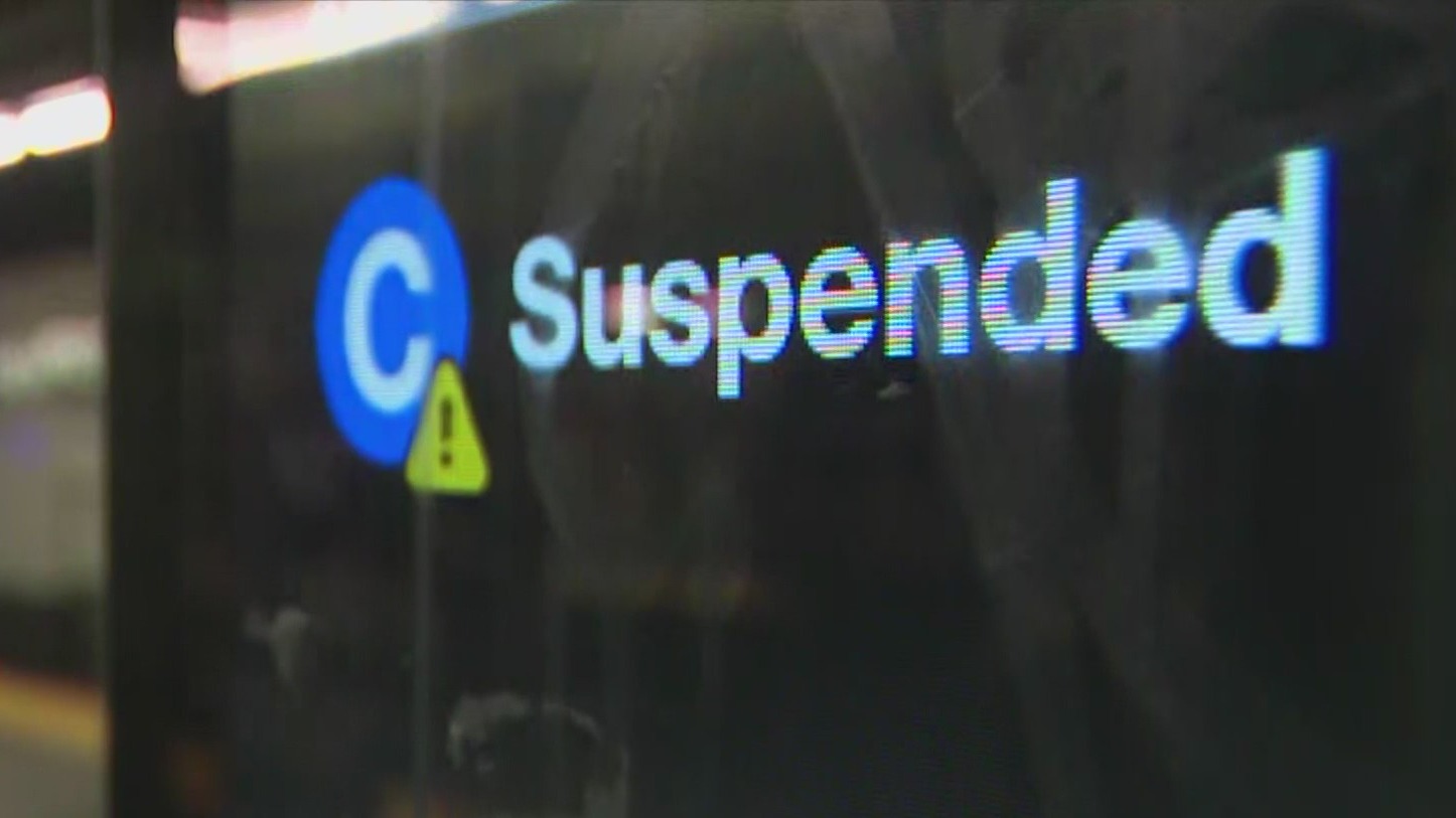 Power outage causes widespread delays on NYC subways again
