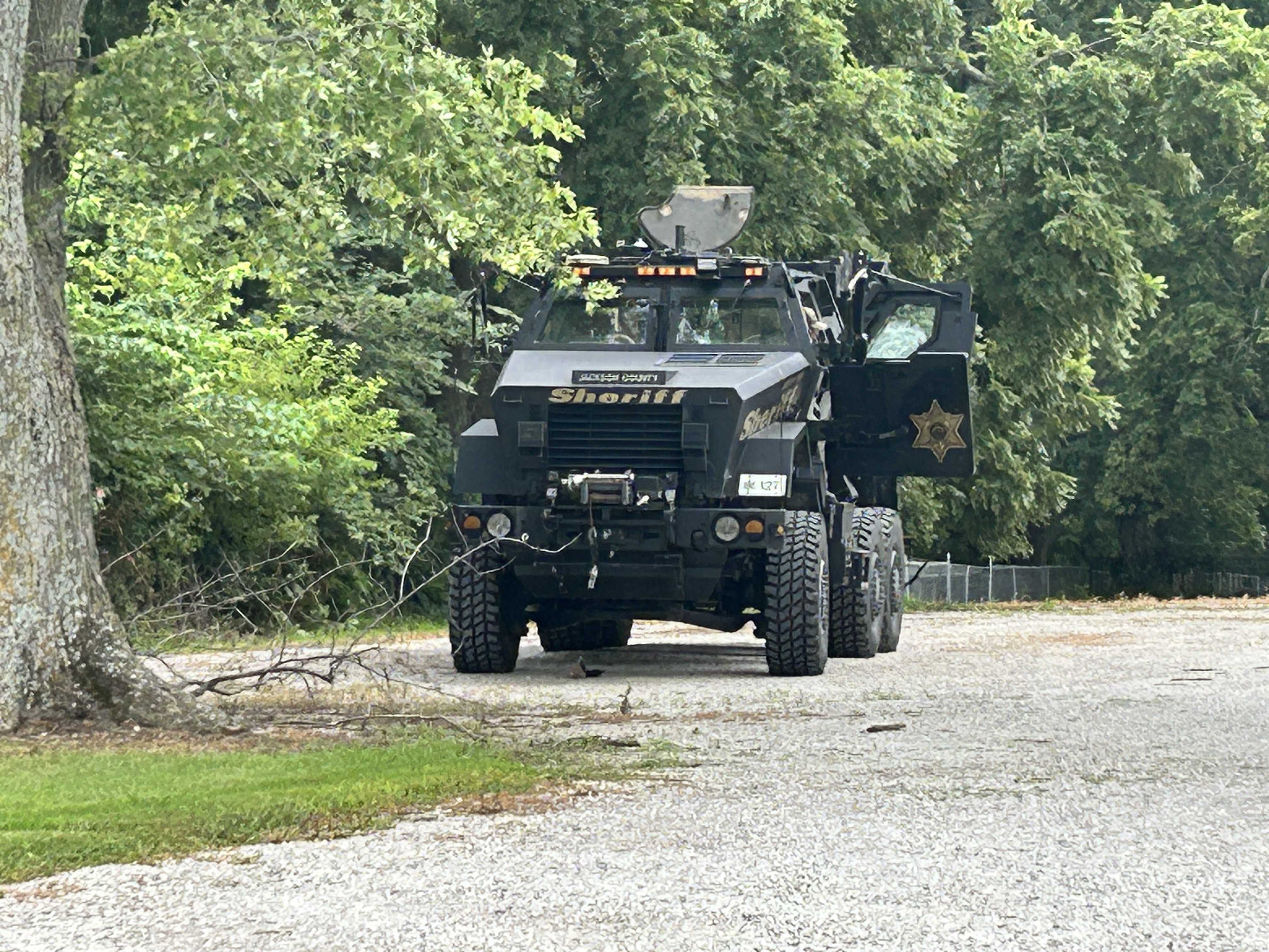 No one hurt after Uber driver reports armed man holding woman inside of ...