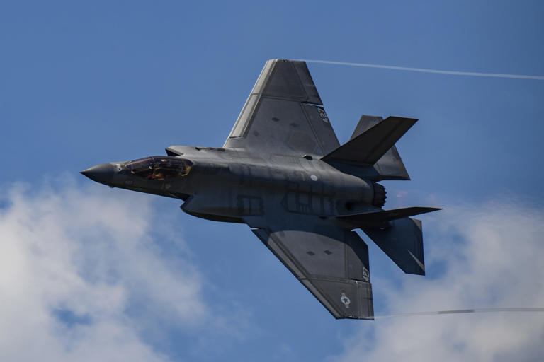 Pilot safe after F-35C crashes near California Navy installation